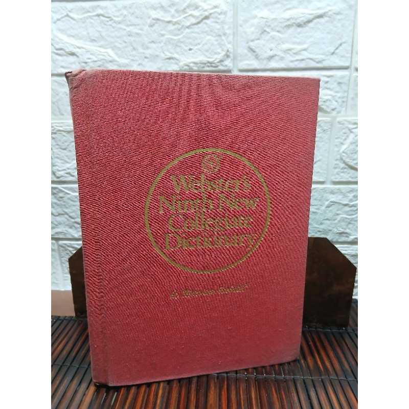 1984 WEBSTER'S NINTH NEW COLLEGIATE DICTIONARY Hardbound Reference Book ...