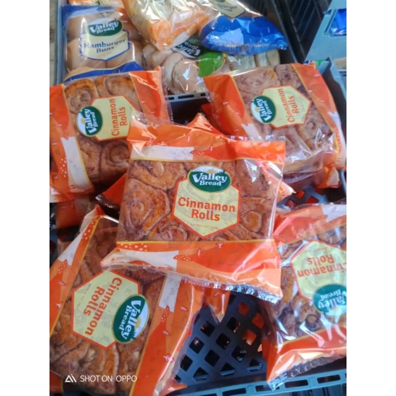 Valley Bread 'Cinnamon Rolls' | Shopee Philippines
