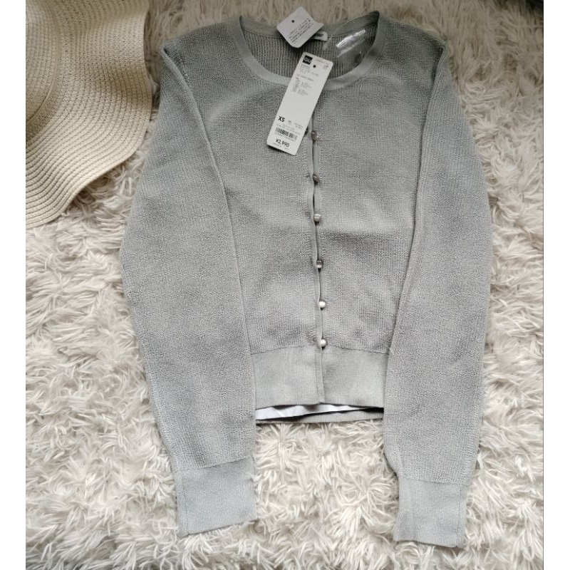 GU Sheer Glitter Short Cardigan | Shopee Philippines