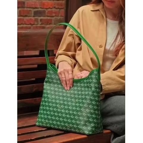 Authentic ChristyNg Alesso Hobo Large | Shopee Philippines