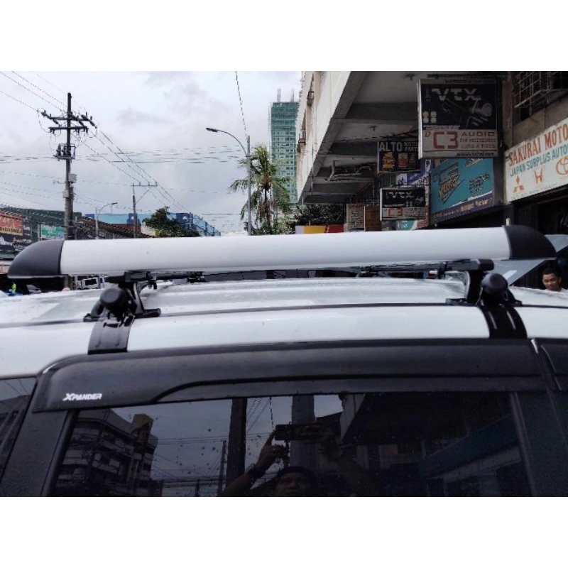 UNIVERSAL Rack for ROOF WITH GUTTERLESS XBAR FIT SEDAN/HB/MPV | Shopee ...