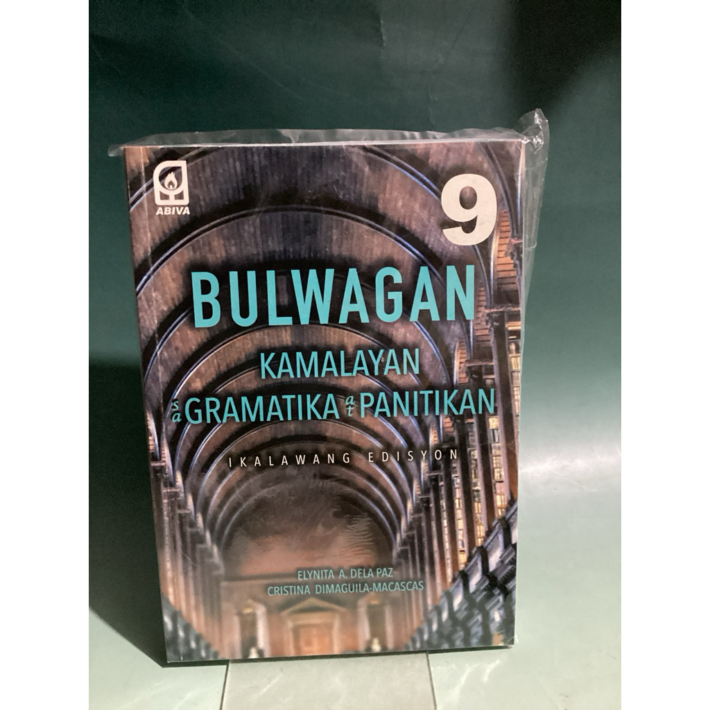 BULWAGAN 9 (KAMALAYAN SA GRAMATIKA AT PANITIKAN) | Shopee Philippines
