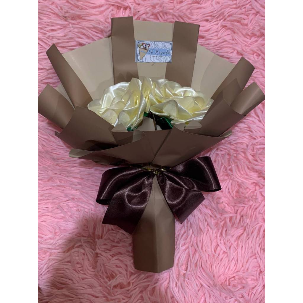 2 STEM SATIN ROSE BOUQUET PERFECT GIFT FOR NY OCCASION WITH FREE CARD ...
