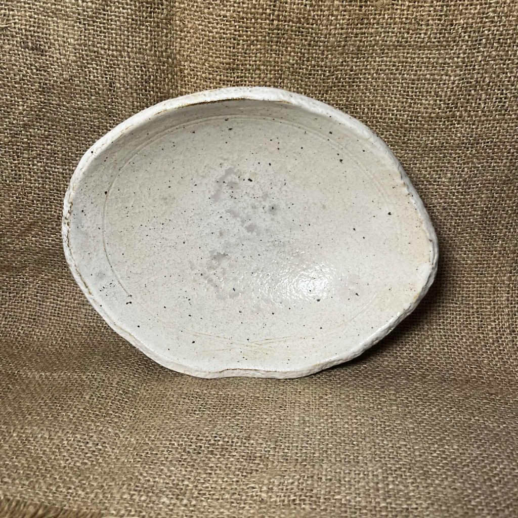 Egg Shell • Tri-Footed Stoneware Dish | Shopee Philippines