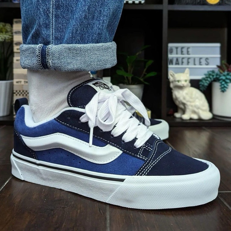 KNU SKOOL NAVY CLASSIC | Shopee Philippines