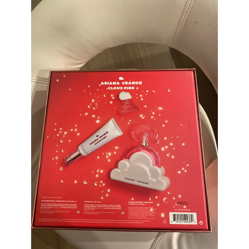 ariana grande cloud pink set-available jan2025 | Shopee Philippines