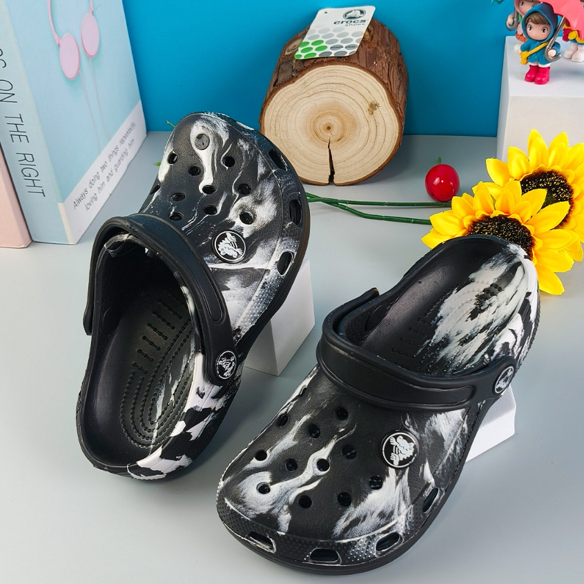 Crocs Clogs for Boys Sandals Sizes 24-35 Indoor And Outdoor Girls ...