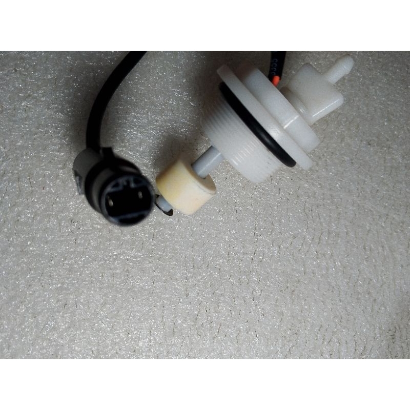 Sensor Solar Fuel Filter Sendimeter L300 Diesel MB348132 | Shopee ...