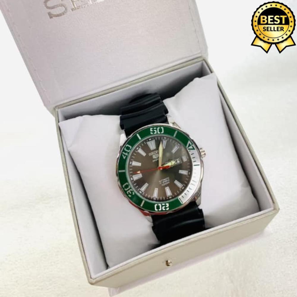 Seiko 5 21 Jewels GENTS Sports 100M Day Date Black Green Silver Dial ...
