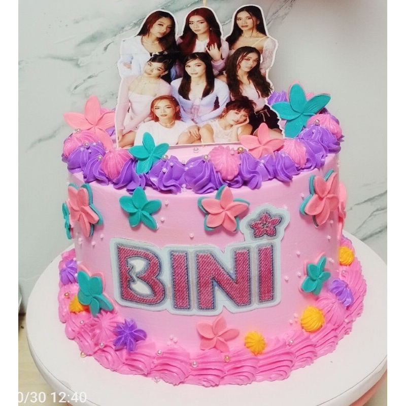 30pcs Bini Theme Flowers Assorted Sizes Edible Cake Cupcake Topper ...