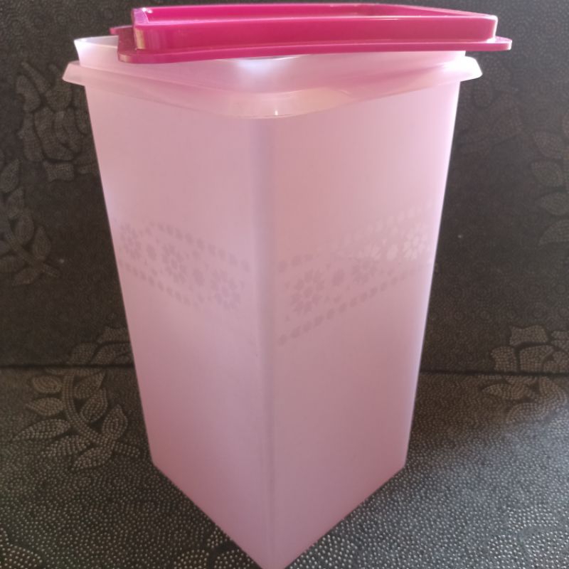 Tupperware Tall Square Round 2.2L Container | Shopee Philippines