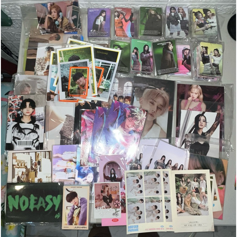 KPOP Merch Assorted for Resellers: ENHYPEN, TWICE, BLACKPINK, STRAY ...
