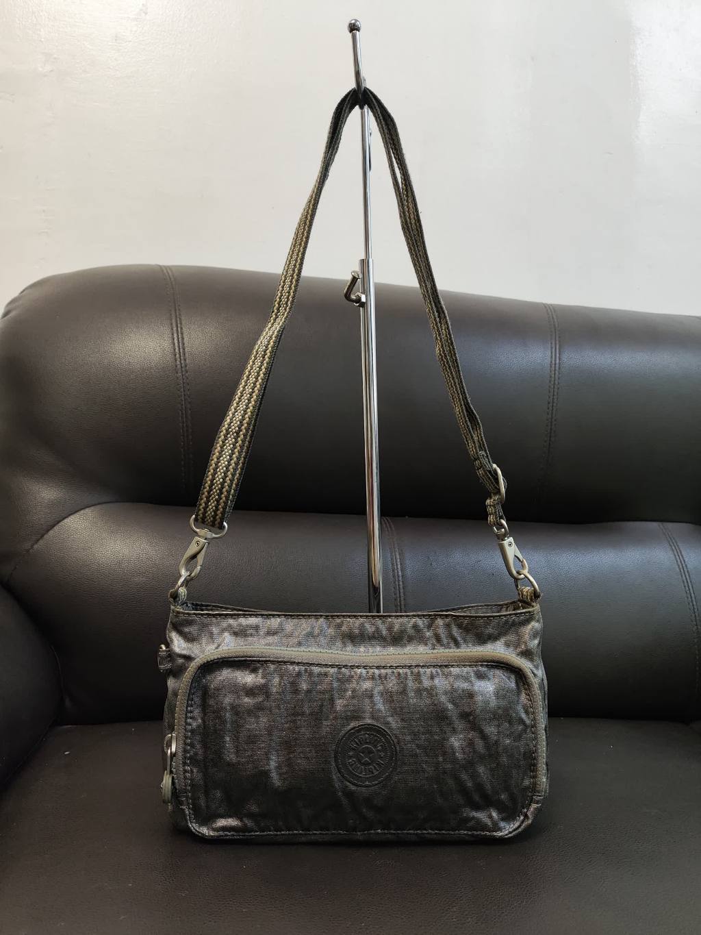 KIPLING Myrte camera / messenger sling (Japan Original) | Shopee ...