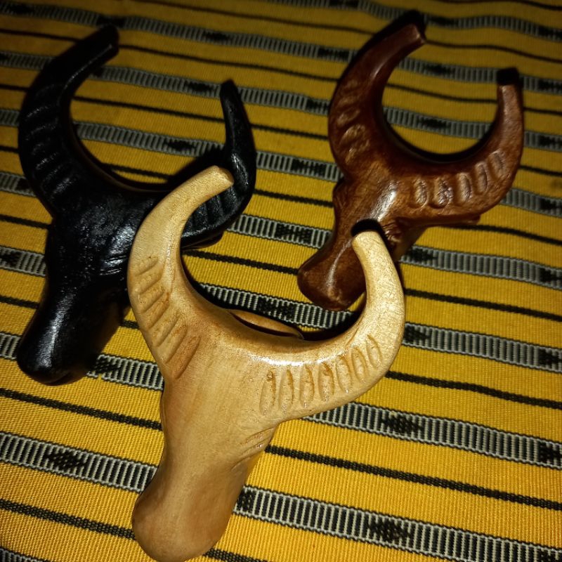 WOODEN CARABAO SLIDES FROM BAGUIO CITY | Shopee Philippines