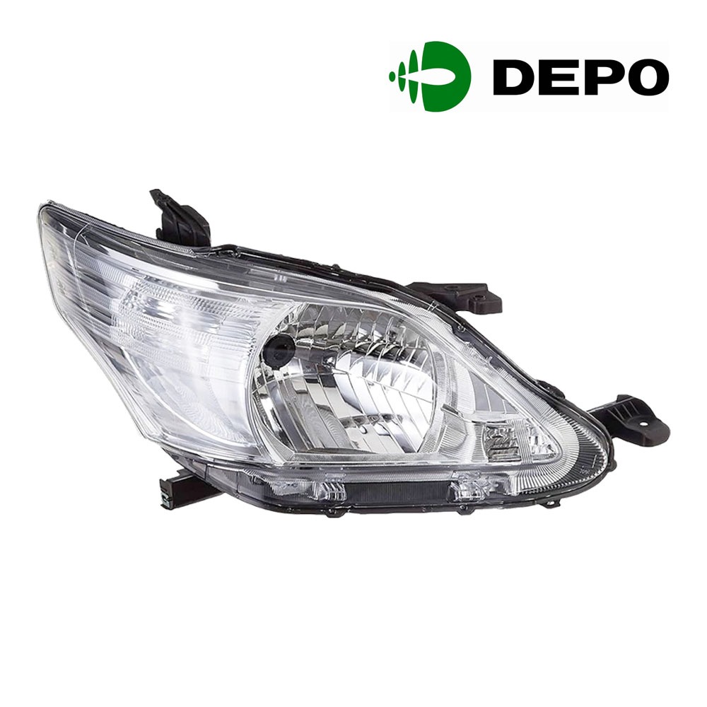 Toyota Innova 2012 to 2015 Headlight / Headlamp / Head lamp Oem ...