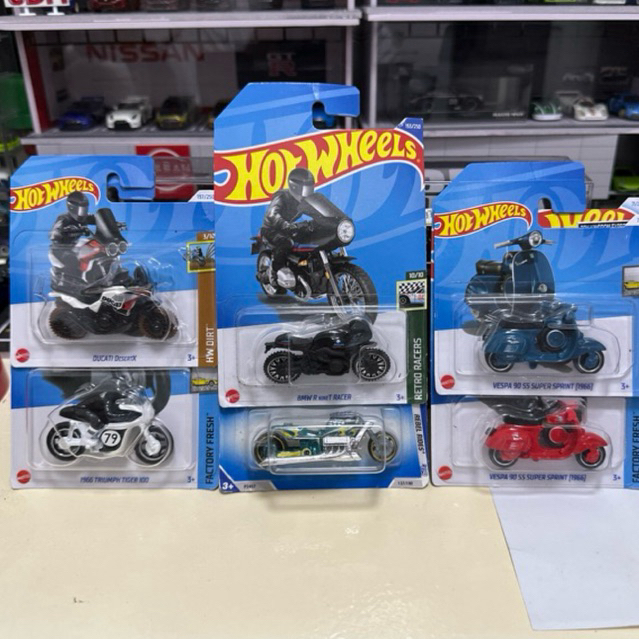 MOTORCYCLE HOT WHEELS (VESPA 90, DUCATI, TRIUMPH, BMW, REBEL, HW450F ...