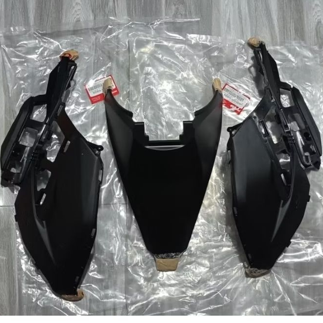 HONDA CLICK 125i V3 ENGINE COVER / BODY SIDE INNER ORIGINAL | Shopee ...