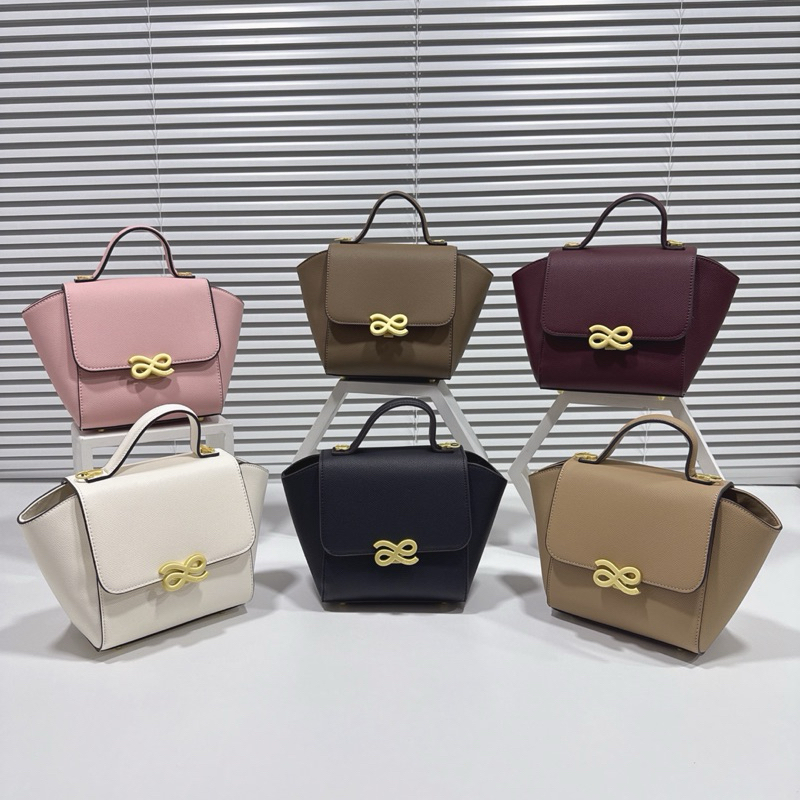 HOLB NOVA MED SIZE 16CM L24cm*H16cm*D11cm WITH BOX ECOBAG | Shopee ...