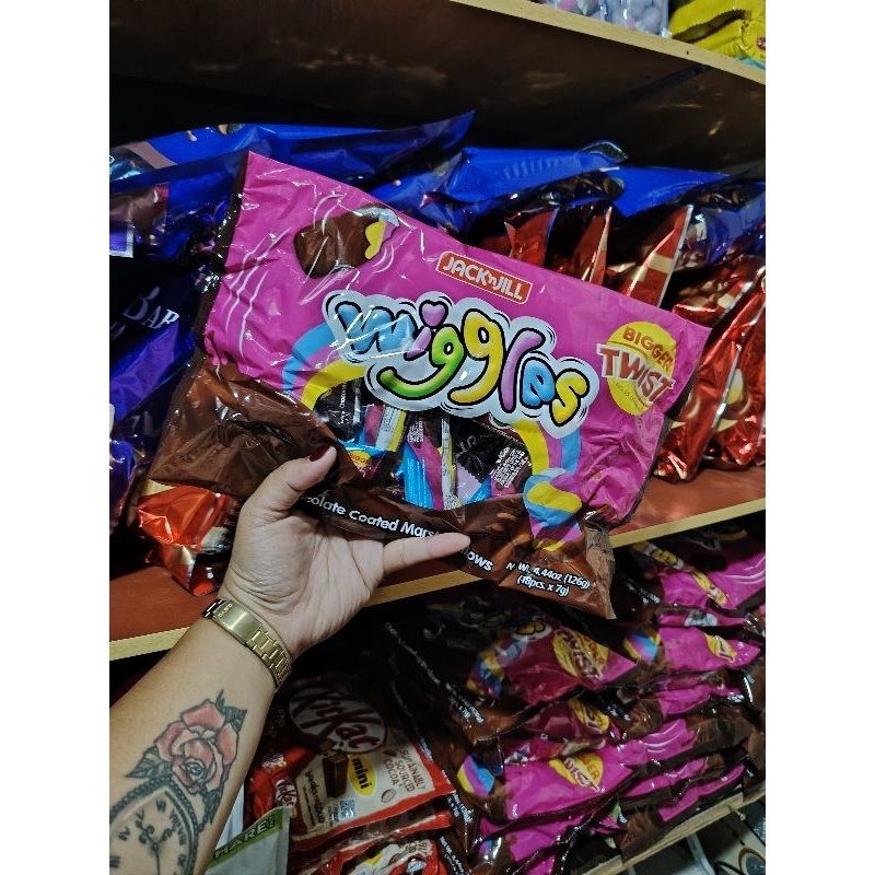 WIGGLES CHOCOLATE COATED MARSHMALLOW (3PCS FOR 130) | Shopee Philippines
