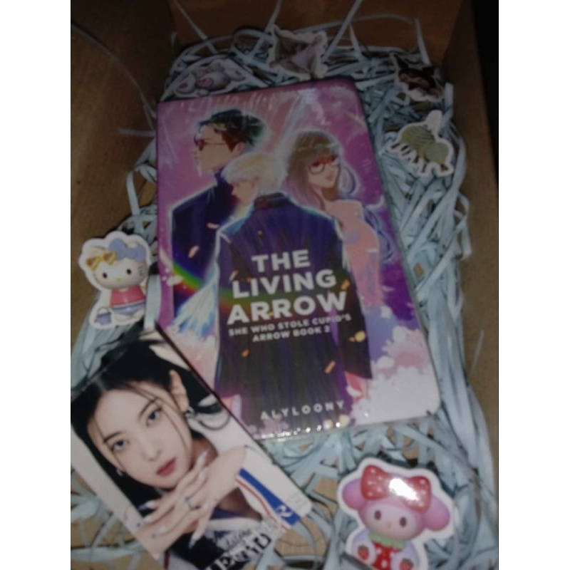 THE LIVING ARROW (ELIZALDE) | Shopee Philippines