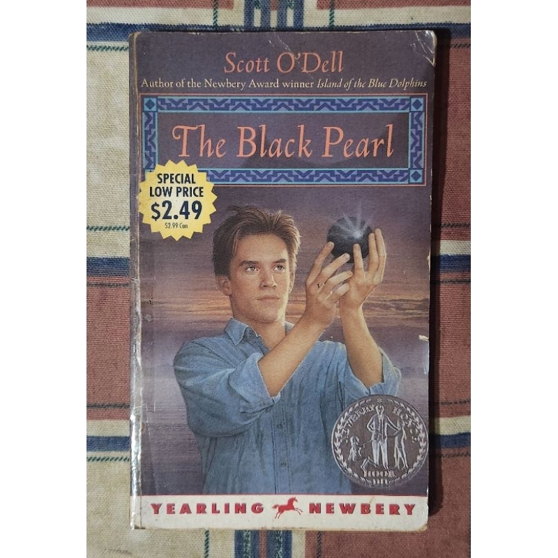 The Black Pearl - Scott O'Dell (Preloved MMPB) | Shopee Philippines