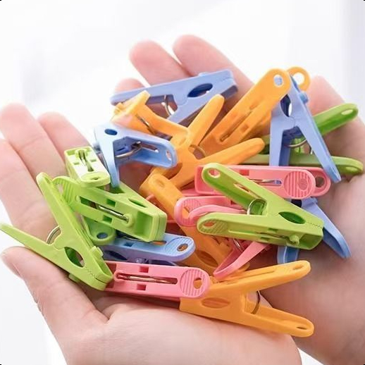 1KG CLOTHES CLIP(SIPIT) Affordable Clothes Hanger Pins Clips IPIT180 ...