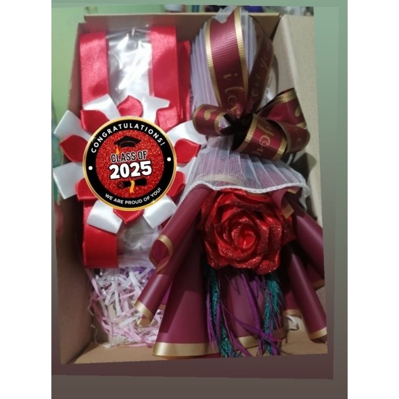 Happy Graduation Money Garland, Empty Money Garland With Flower Bouquet ...