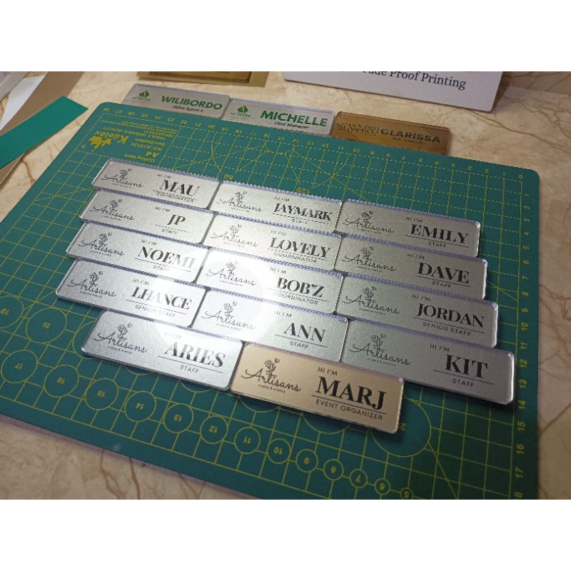 MAGNETIC NAMEPLATE - PIN NAMEPLATE PERSONALIZED - ACRYLIC 1X3 inches ...