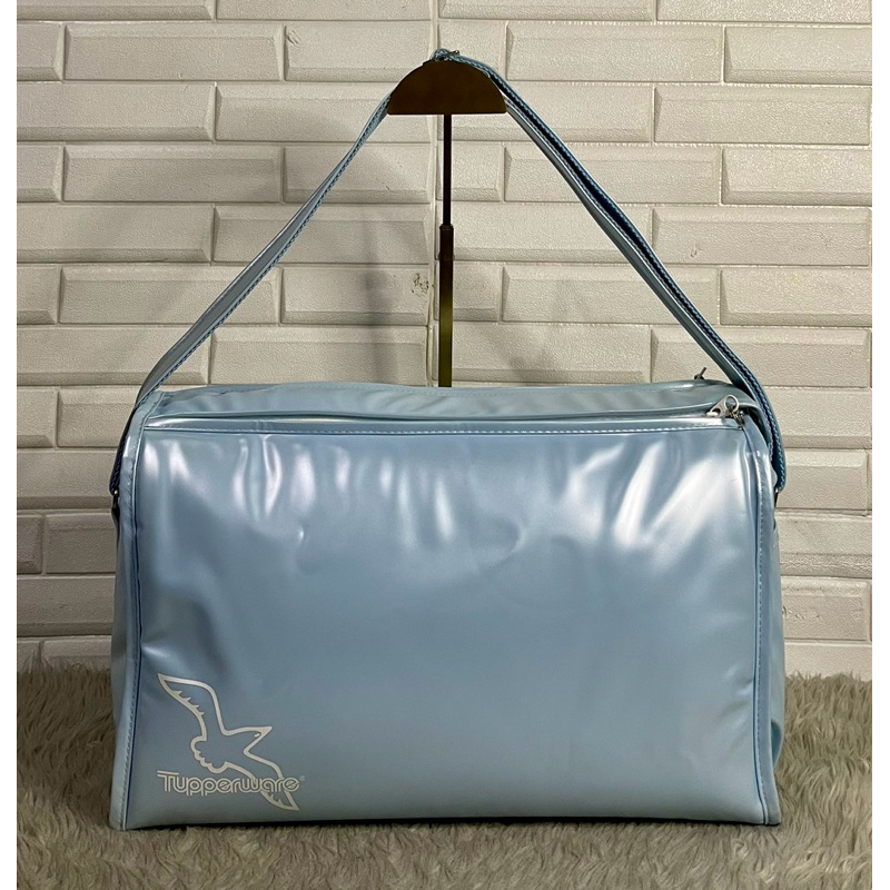 Preloved TUPPERWARE Padded Insulated Heavy Duty Lunch/Picnic Sling Bag ...