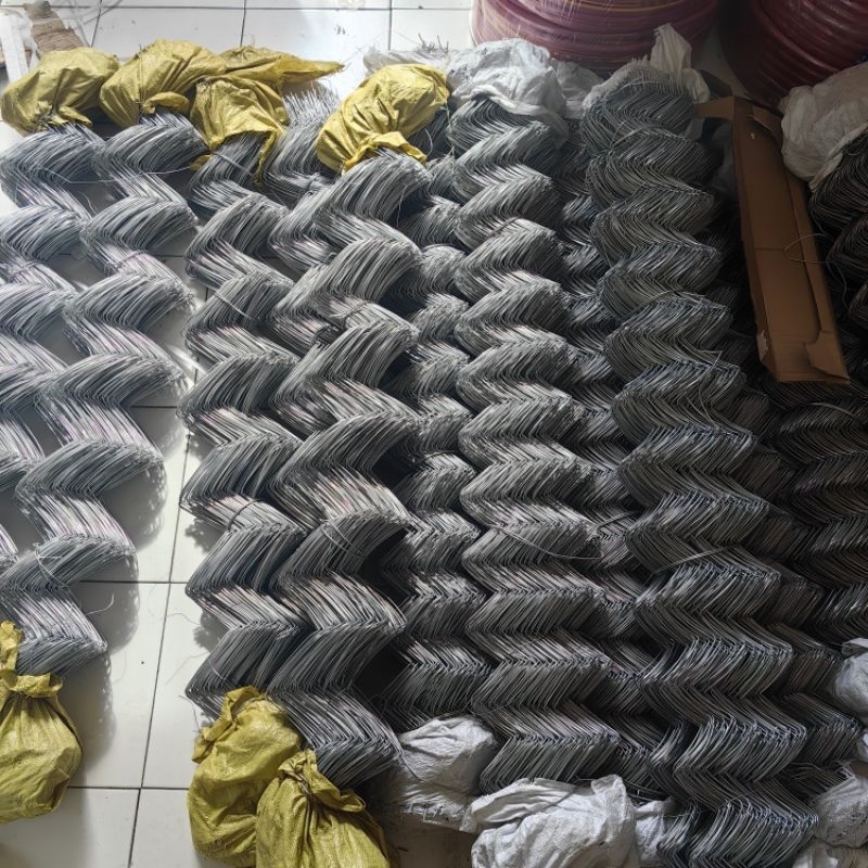 1 ROLL Cyclone Wire #14 Locally Made Bakod LOCAL 6ft 4x4, 2x2 inch near ...