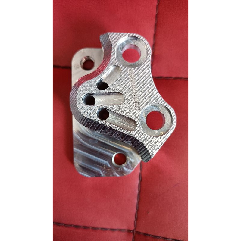 CALIPER BRACKET 4POT/2POT 260MM disc for (nmax/aerox/MIO/click125/150 ...