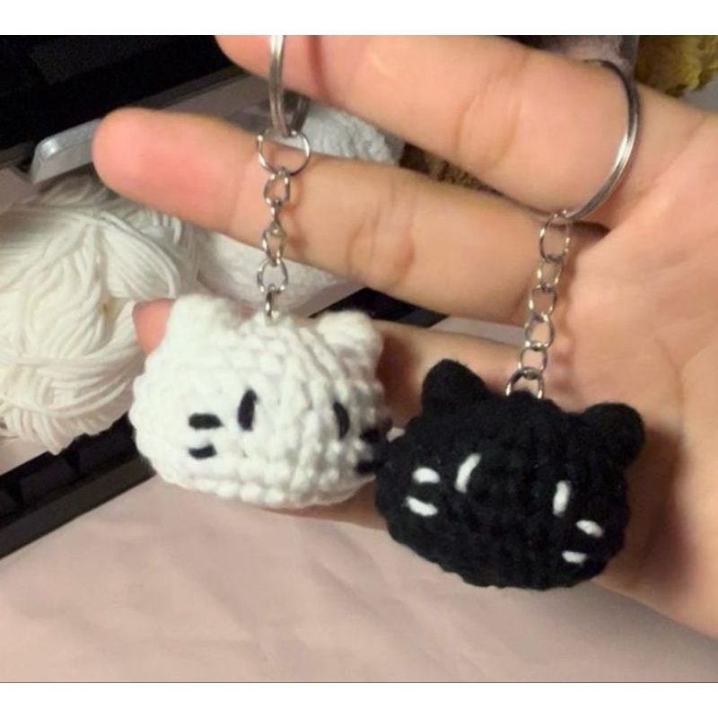 CUTE BUT SIMPLE MINI CAT CROCHET KEYCHAIN | Shopee Philippines