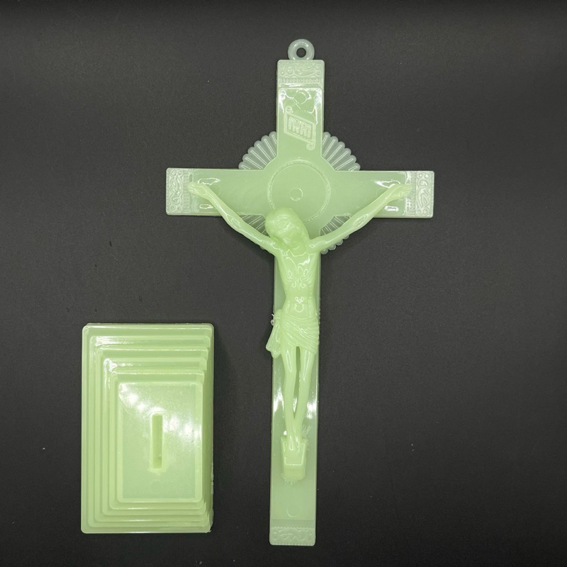 6-8 inch Crucifix Glow in the Dark Wall Hang Jesus Christ Luminous ...