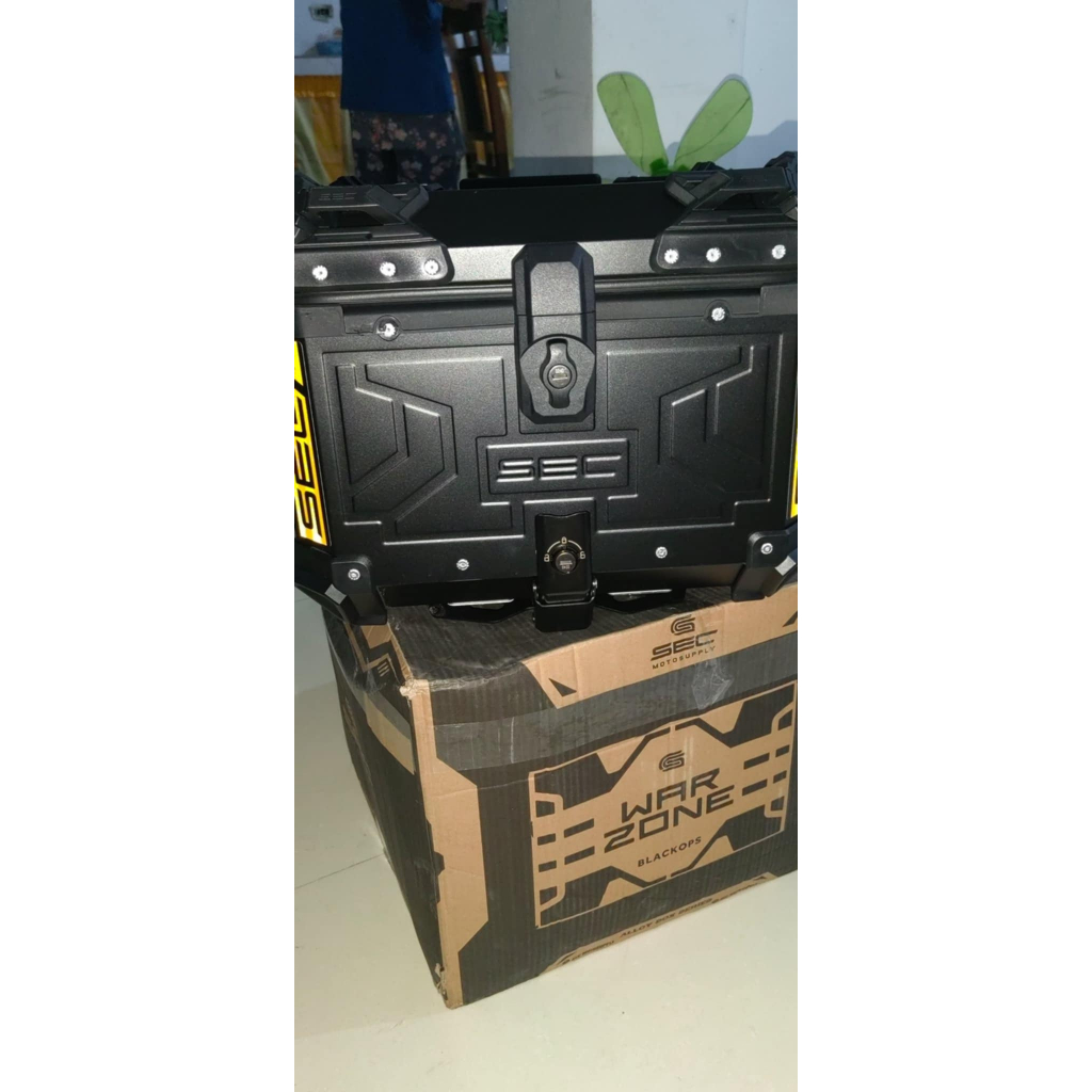 SEC ALLOY TOP BOX WAR ZONE V2 NEW LOCK 45L UNIVERSAL FOR ALL TYPE OF ...