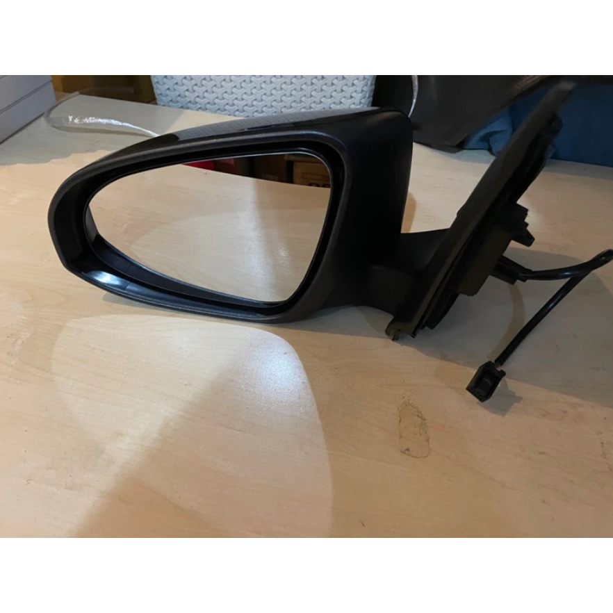 Toyota Vios 2013-2023 Side Mirror matic Lens (No Auto Fold) | Shopee ...