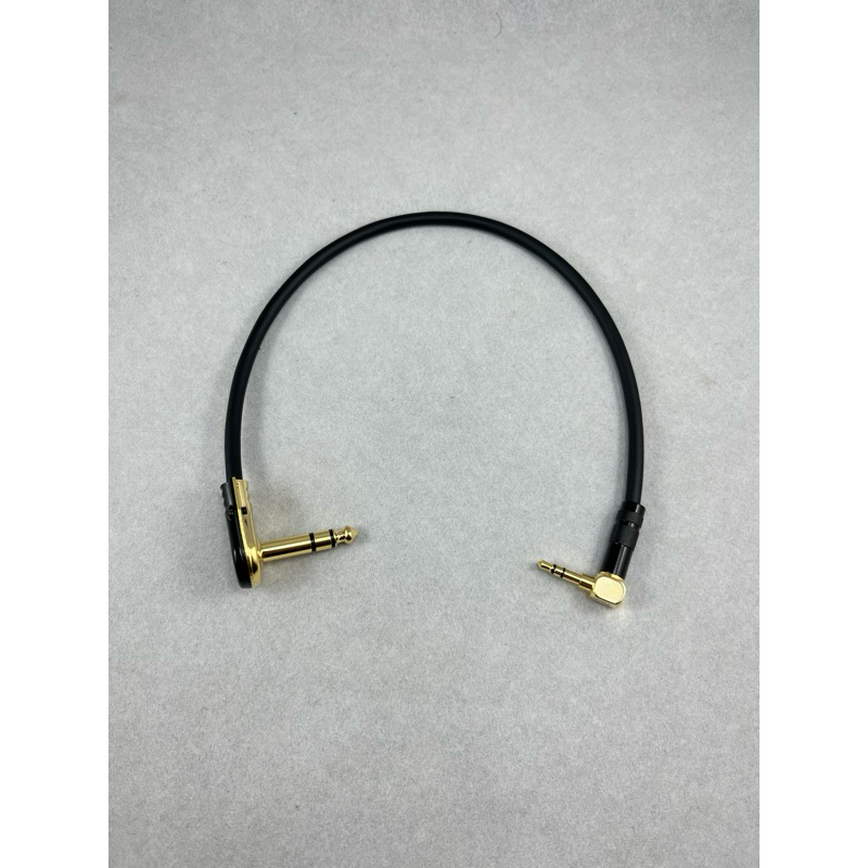 Mogami 2552 - 1/8" Right Angle to 1/4" TRS Connect Cable | Shopee ...