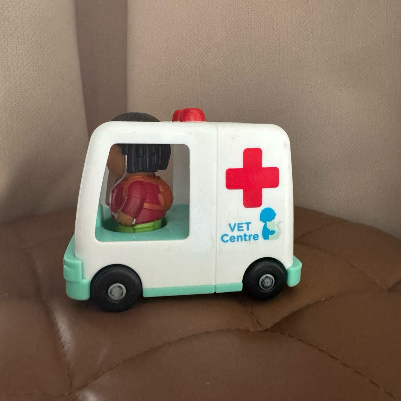 Chad valley ambulance with elc figure | Shopee Philippines