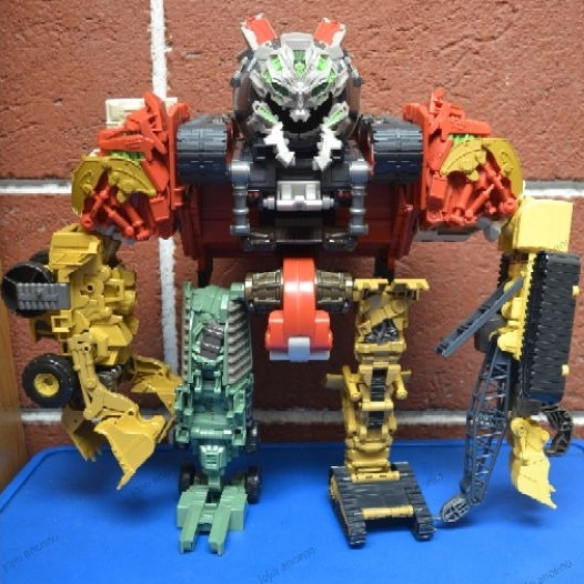 Transformers Revenge of the Fallen Supreme Class Constructicon ...