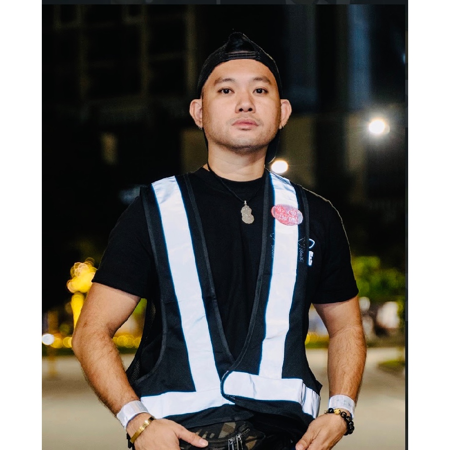 Full body Vest Gray Reflectorized and Black Fabric One Size only ...