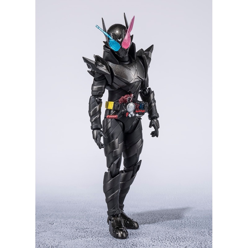 BANDAI S.H.Figuarts Kamen Rider Build Rabbit Tank Hazard Form Heisei ...