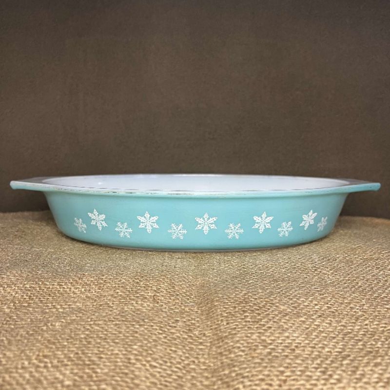 Vintage Pyrex Turquoise Snowflake Casserole (As IS, No lid; w ...