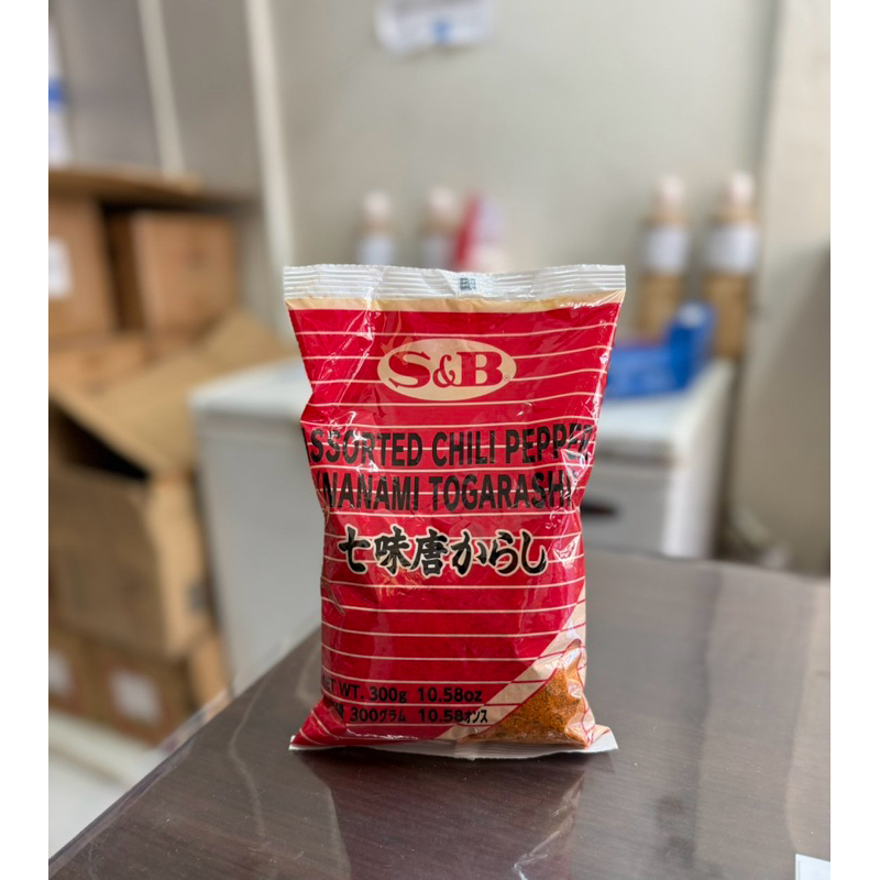 AUTHENTIC JAPAN S&B NANAMI TOGARASHI (assorted chili pepper) 300g ...