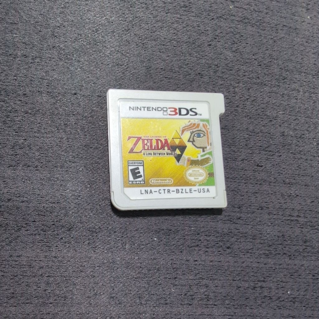 Nintendo 3ds The legend of Zelda (A Link Between worlds) | Shopee ...