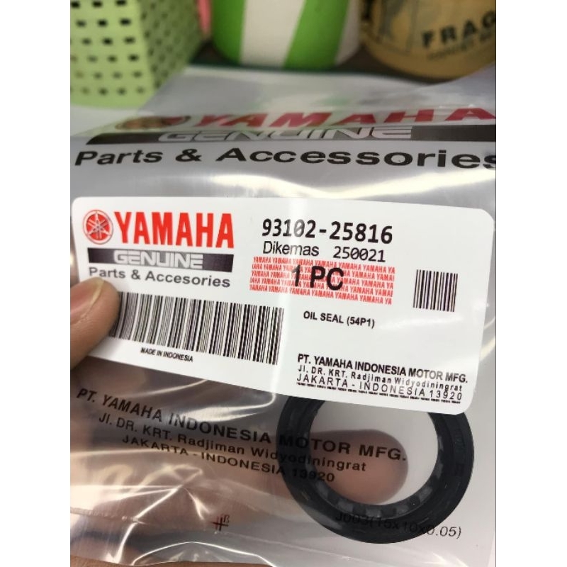 PULLEY SIDE CRANKSHAFT OIL SEAL MIOI125,M3 Yamaha part no. 93102-25816 ...