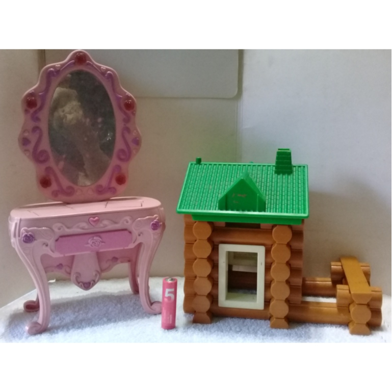 Original Barbie Doll Mirror and Log House Plastic Toy | Shopee Philippines