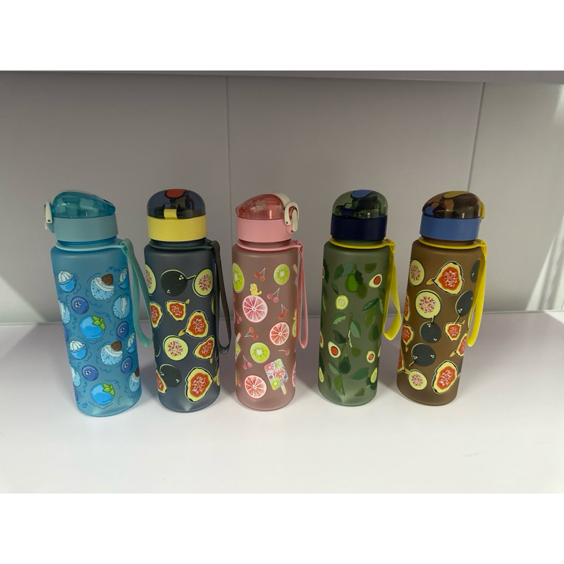 215-4 Muji water cup in 500ML portable student cup na may tea partition ...