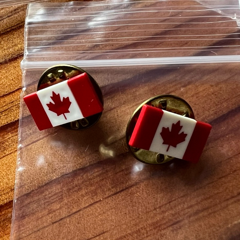 Mini Canadian Flag Collectible Pin | Shopee Philippines