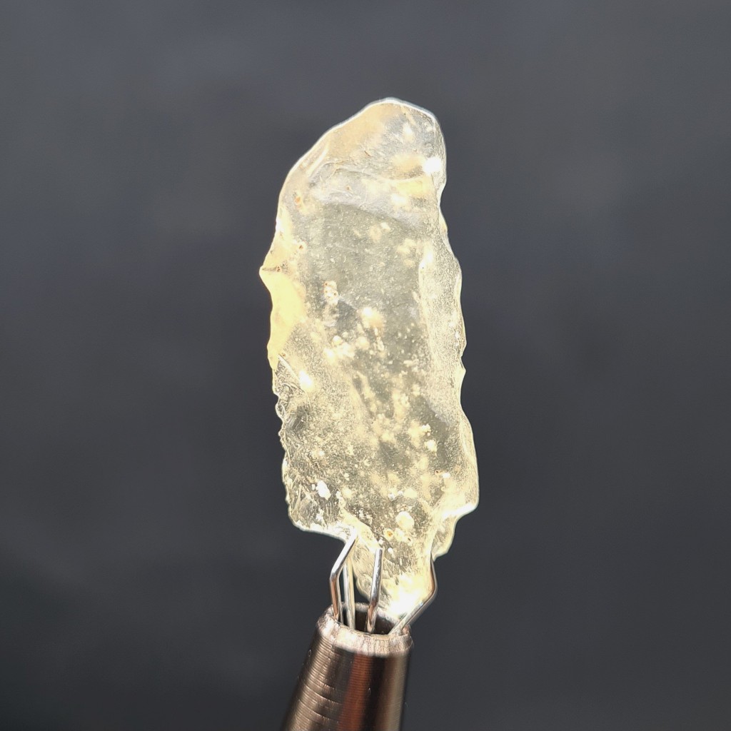 Authentic Libyan Desert Glass - Libyan Gold Tektite - a rare find ...