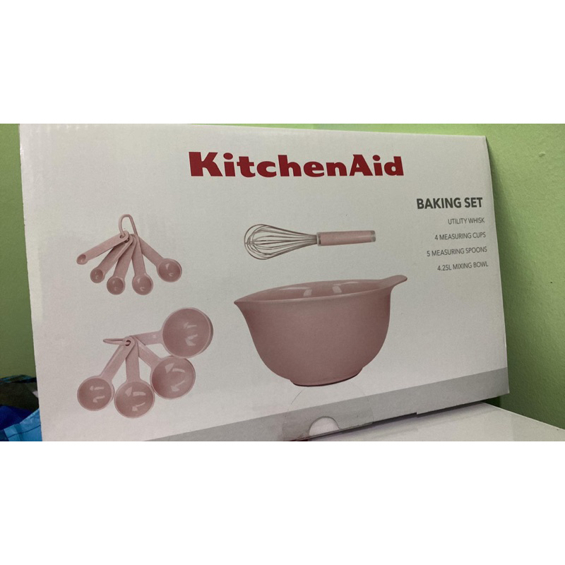 Kitchen.aid Baking Set - measuring cups, spoon, spatula, whisk, scraper ...