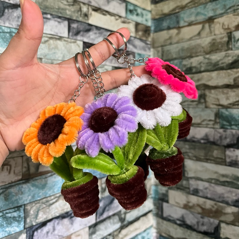 Keychain flowers made of fuzzy wire | Shopee Philippines